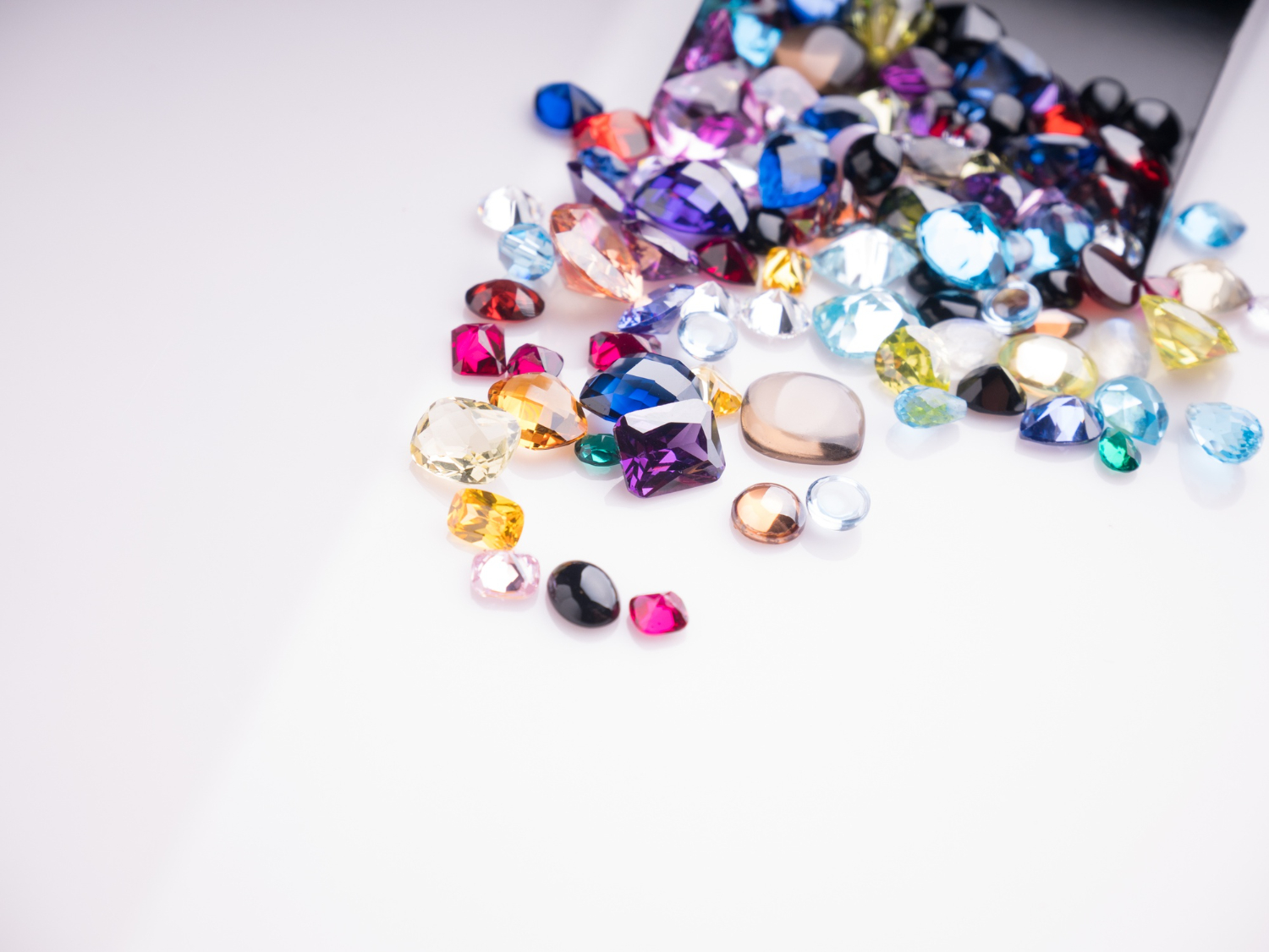 Precious Stones Separation - Oriental Gold & Gemstone